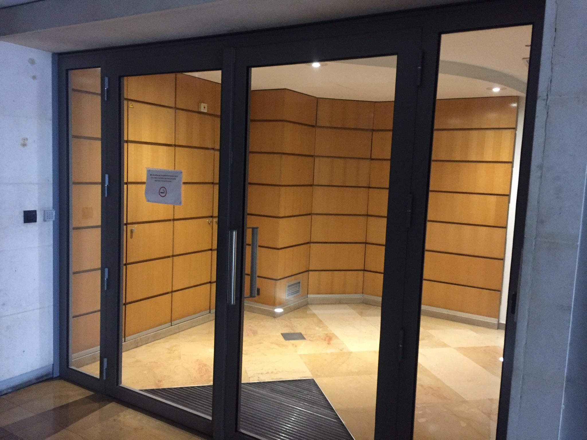 Sécurisation d'accès immeuble | Sas et portes agréés| Serpeo Paris 15